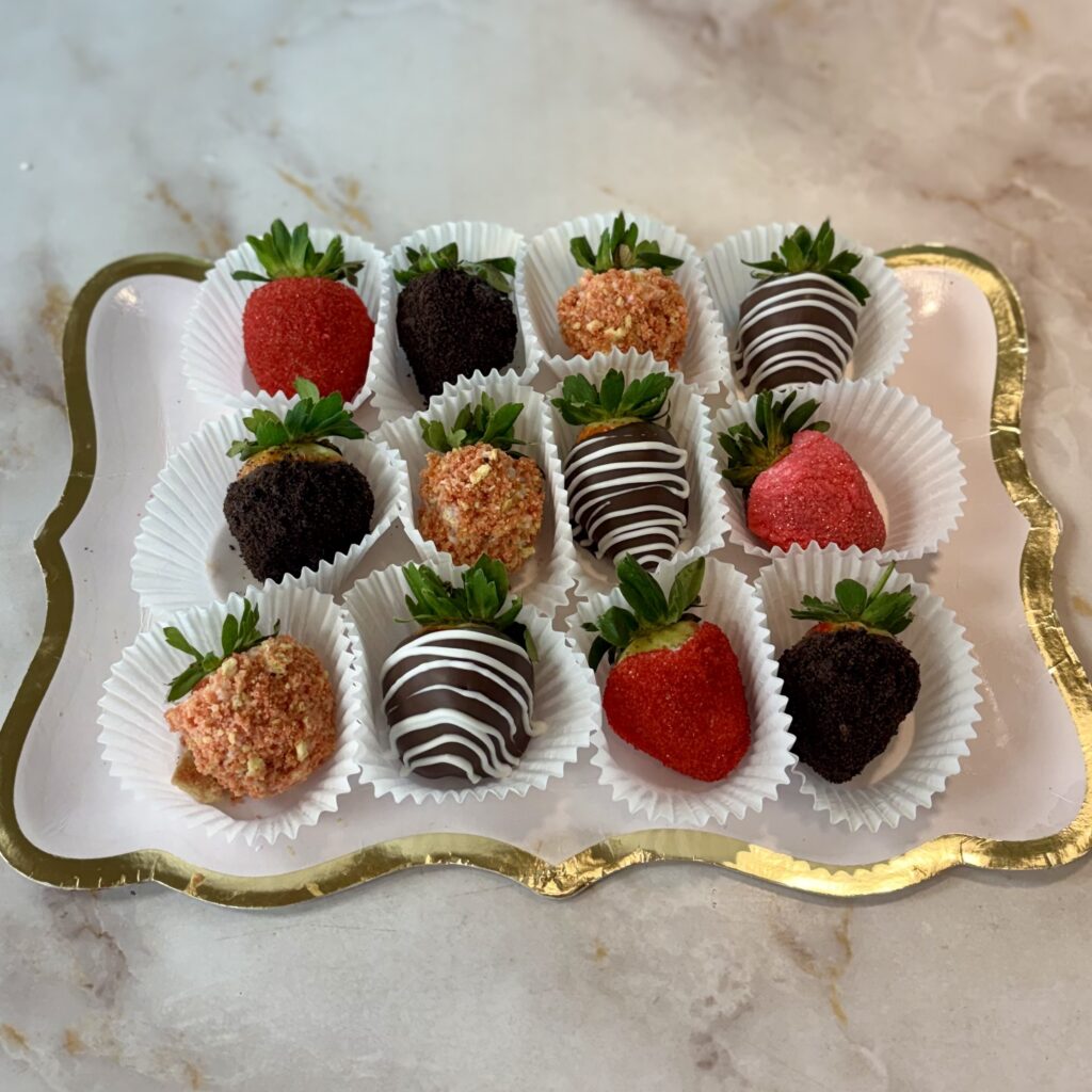 Chocolate Covered Strawberries – Cupcakes and Kisses